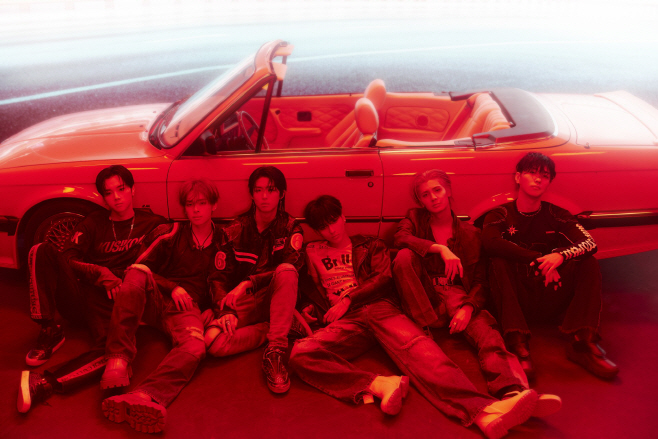 엑스디너리 히어로즈, 웹툰 '킬러 배드로' OST 콜라보…'Wego Wego' 발매 :: '웹툰의 모든 것!' 웹툰가이드 | 웹툰추천, 작가인터뷰, 무료웹툰